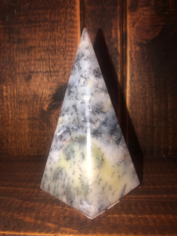 Merlinite Pyramid - Lyndsey Shankland